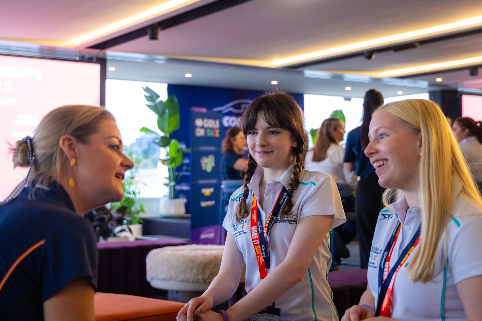 FIA Girls on Track Empower program heads to Bathurst 1000 - Motorsport ...