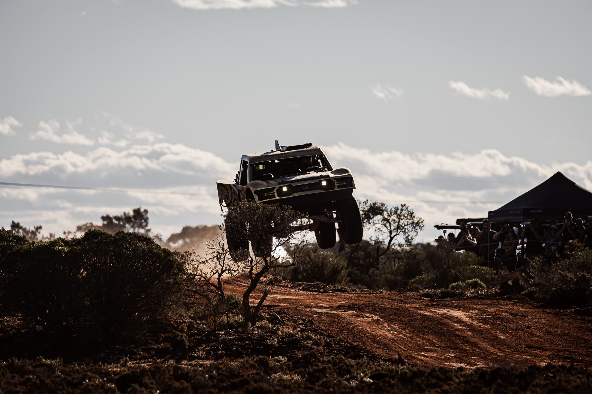 Travis Robinson triumphs in 2025 Finke Desert Race - Motorsport Australia